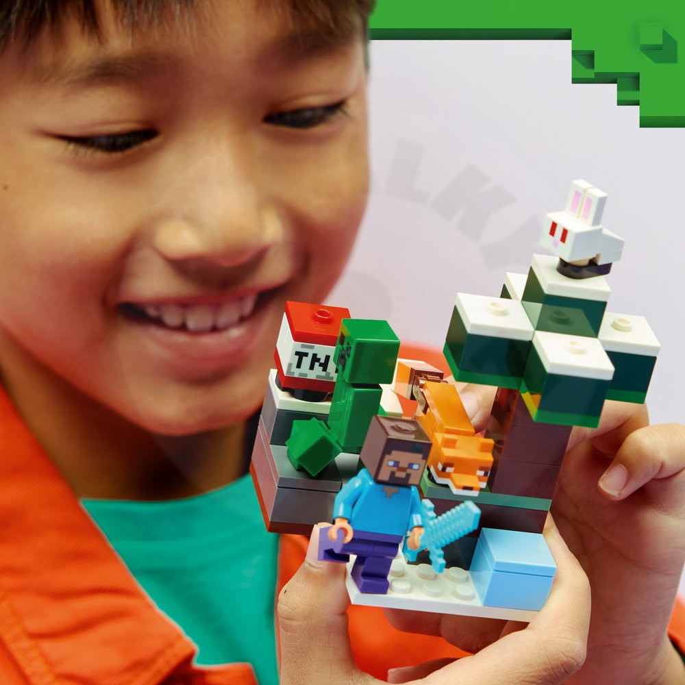 LEGO® Minecraft® 21583 Steve a dobrodružství v tajze